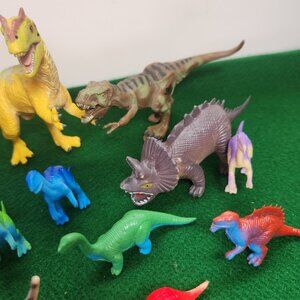 Toys | Dinosaur Toy Lot Of 19 Safari Allosaurus 1995 Corythosaurus 1986 ...